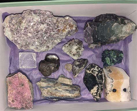 Raw Specimen Mystery Box Chakrasandhearts