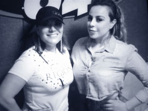 Todo Al Aire La Pia Es Sofia Diaz En La Radio