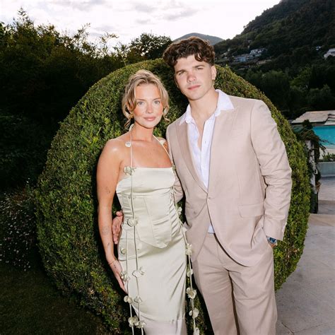 Anna Maynard Annamaynard99 • Instagram Photos And Videos