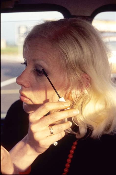 45 Cool Snaps Of A Fashionable Dutch Woman In The 1960s And Early 70s