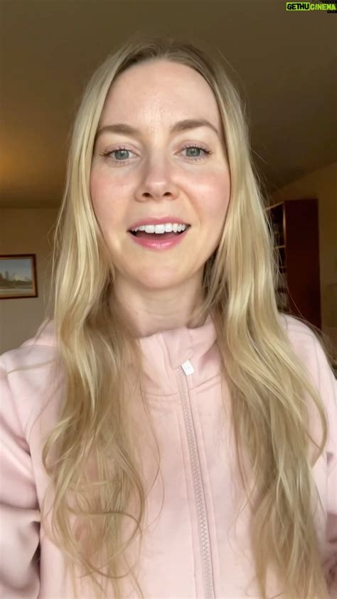 Actress Kelsey Cook Hd Instagram Photos And Wallpapers January 2024