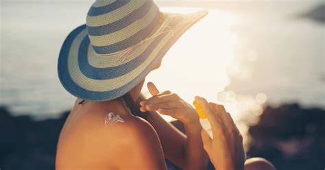 Hormone Safe Sunscreen Choosing Natural Sunscreen For Summer