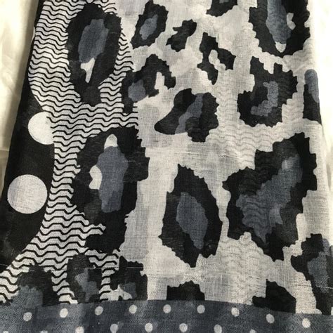 Ladies Indian Small Shawl Size 83cm X 125cm Depop