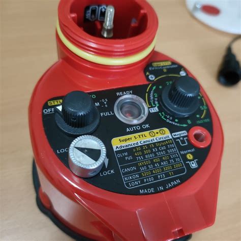 Inon D2000 Underwater Strobe Flash Set Photography Cameras On Carousell