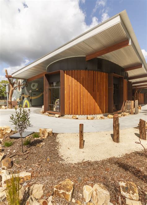 Lincoln Dark Classic Bricks First Steps Count Taree