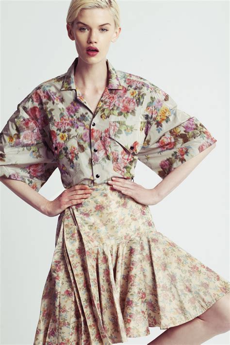 Daniel Gonzalez Elizondo Stylist · Klaudia Kozik For Dominical In El Periodico