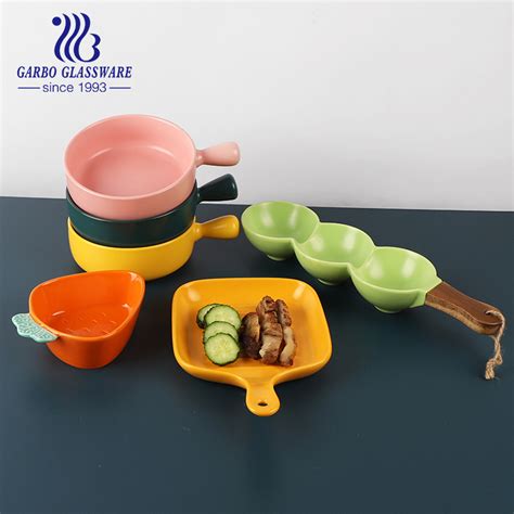 Porcelain Bakeware With Glazed Colors Heat Resistant Custom Shapes