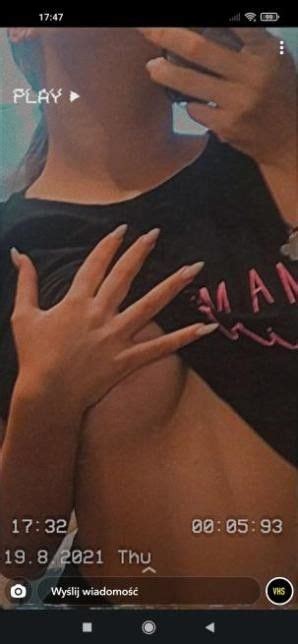 Stupid Blonde Showing Her Titties Ameme