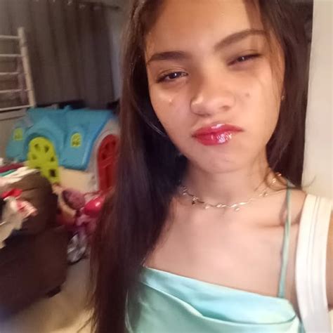 Marelyyamii On Threads