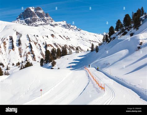 Piste De Ski Vide Banque De Photographies Et Dimages à Haute