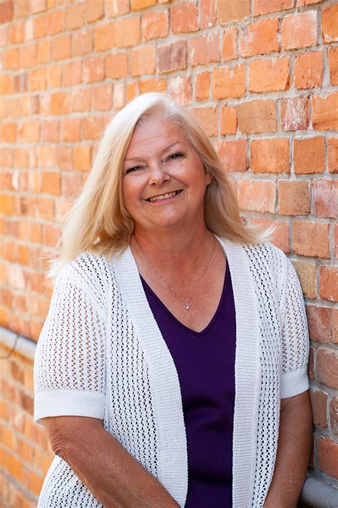 Platform Marjorie Crew