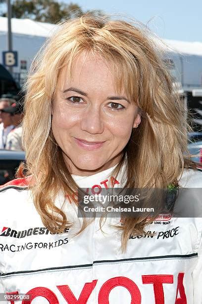 Megyn Price Elevator