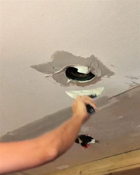 How To Patch And Spackle Ceiling Holes Artofit