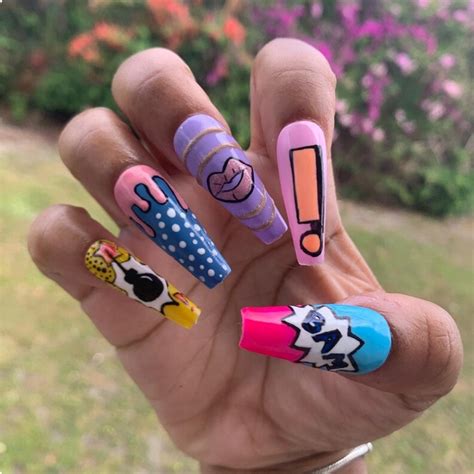 40 Viral Comic Book Pop Art Nail Designs