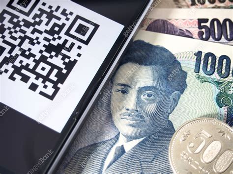 Qr Code And Bill 5 이미지 1147096175 게티이미지뱅크