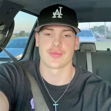 Grayson Graysonproffitt • Threads Say More