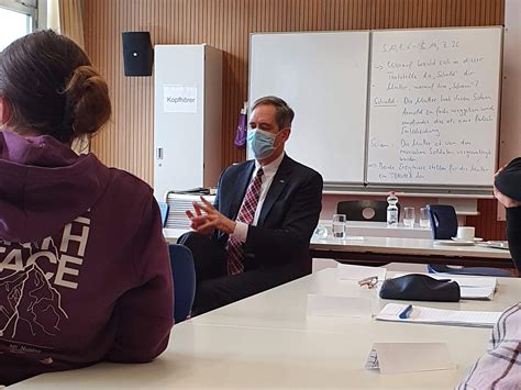 Us Consul General Norman Thatcher Scharpf At Dfg Camäléon