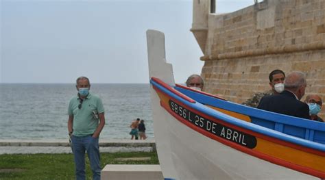 Câmara Municipal Inaugura Monumento Aiola 25 De Abril Cm Sesimbra