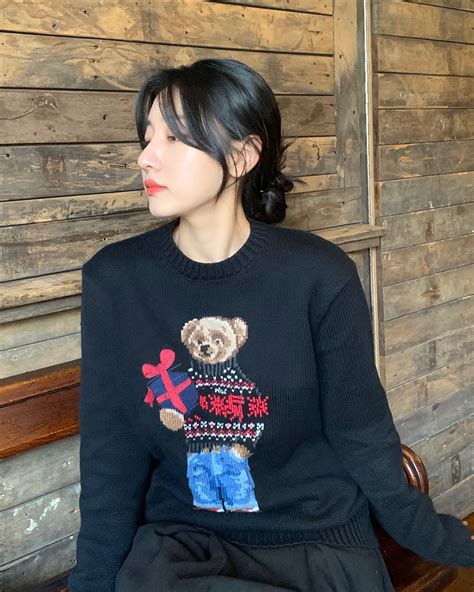 𝐉𝐞𝐢🧣폴로 • 직장인 • 출근룩 • 데일리룩 요즘 빠진 노래 ️ 폴로베어니트 ~ 126일 Instagram