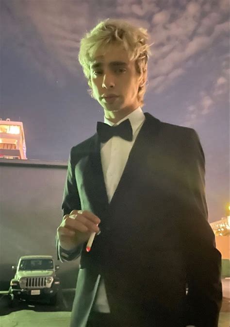 25 Bluey Emo Ideas In 2025 Hair Inspiration Short Pretty People Just Beautiful Men