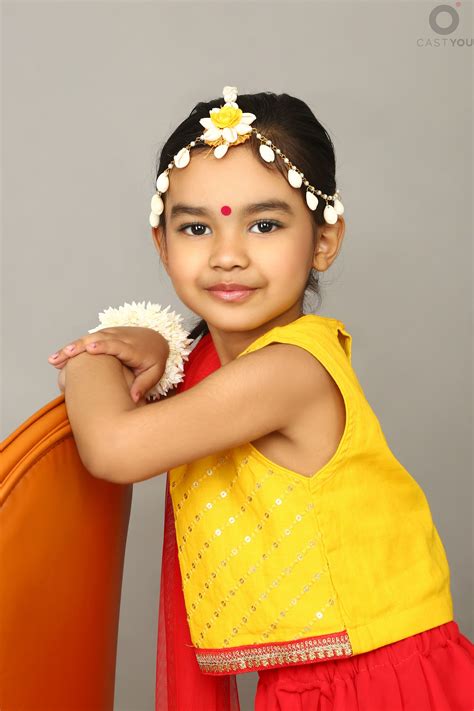 Navya Singh Castyou