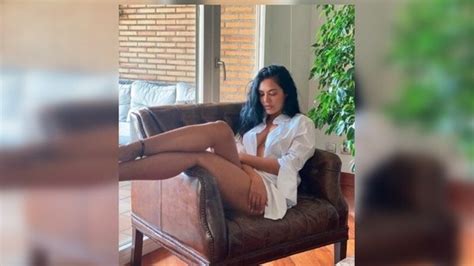 Esha Gupta Sets The Internet On Fire With Latest Instagram Pictures