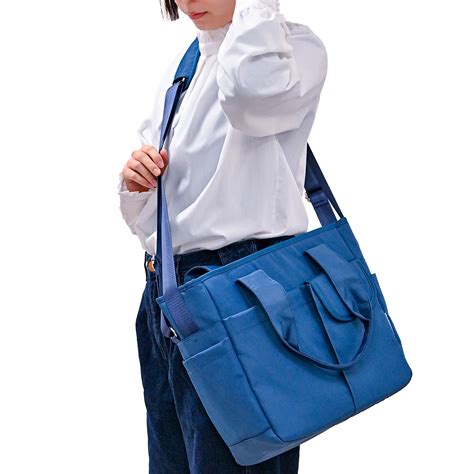 ウィンク【旅行、介護用に人気のコアルーバッグ】a4以上、pc可、使いやすいポッケ コアルー（5way Bag Coaroo）