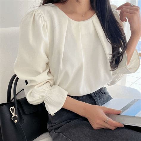 셈페르 💗ℒ𝑜𝓋𝑒𝓁𝓎💗 얼그레이 핀턱 퍼프 셔링블라우스 핀턱블라우스셔링블라우스퍼프블라우출근룩데이트룩셔츠블라우스크롭니트크롭블라우스랩블라우스