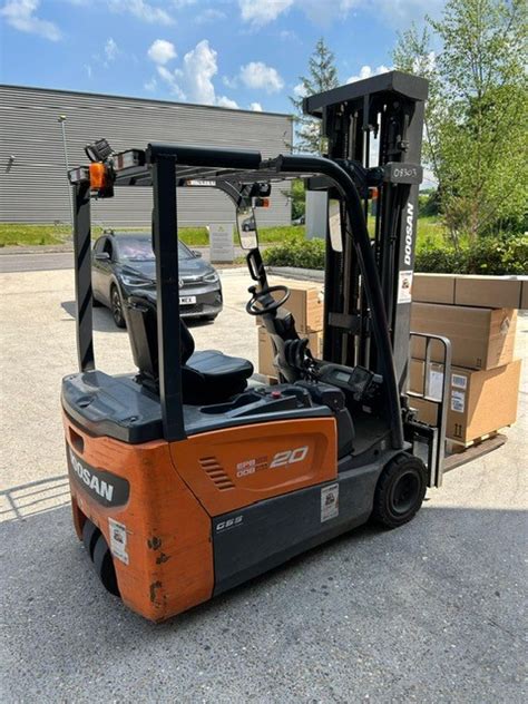 08303 Used Doosan B20t 7 3 Wheeler Mexmast