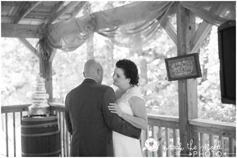 Pin On Amy And Cj Couple Photos Photo Couples
