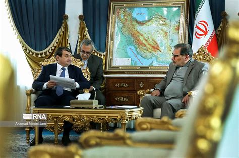 پوشش شمخانی در دیدار با دستیار پوتین سوژه شدعکس