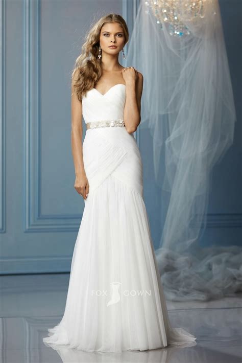 Elegant Ivory Wedding Dress Timeless Grace For Your Big Day