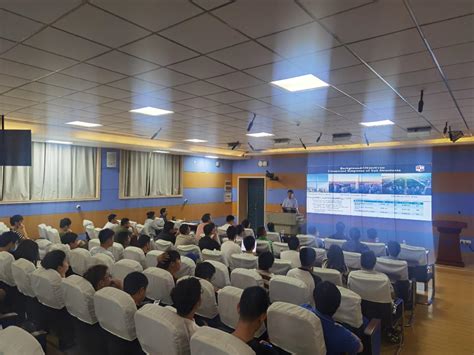【科研动态】德州理工大学陈新中教授学术报告会成功举行——高层建筑结构抗风前沿：气弹效应，非弹性响应及基础隔振 武汉理工大学土木工程与建筑学院