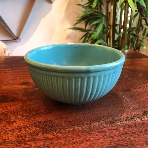 Vintage 1940s Turquoise 6 Glazed Ceramic Mixing Serving Bowl Antique