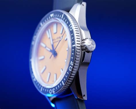 Halios Seaforth Iv Titanium Bahama Yellow Beans And Bezels