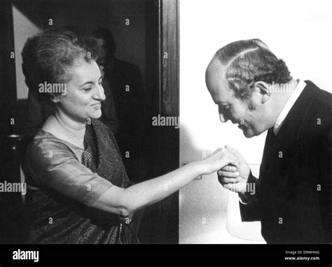 Cdu Chairman Rainer Barzel Perfectly Salutes Indian Minister President