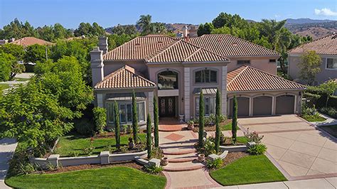 Inside Michael Jacksons Son Bigis Jaw Dropping New Mansion In Calabasas