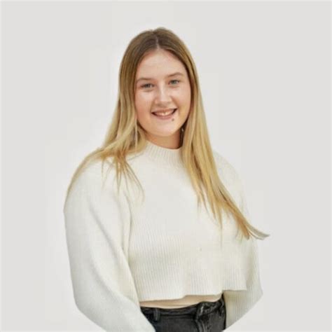 Brooke Launch Expert Instagram Strategy Socialsbybrooke