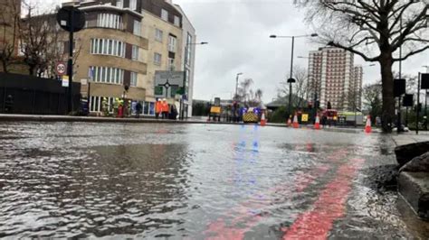 Burst Holland Park Water Main Disrupts Supply For Thousands