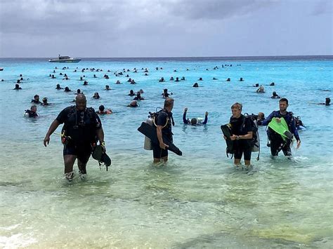 Hoogte En Dieptepunten Voor Casha In Maand April èxtra