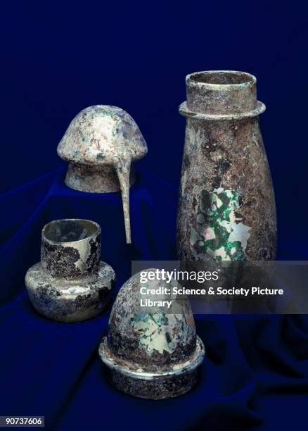 Alembic Distillation Photos And Premium High Res Pictures Getty Images