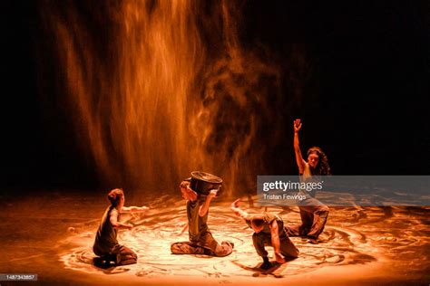 Dancers From The Russell Maliphant Dance Company Perform A Dress News Photo Getty Images