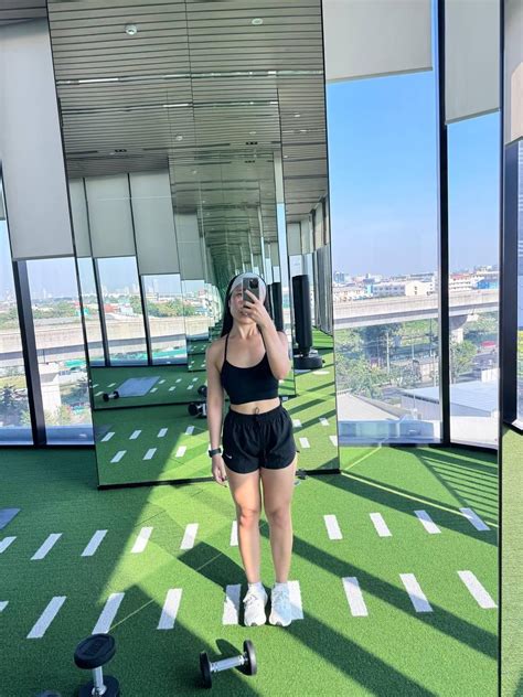 Wassi R Asianfitgirls