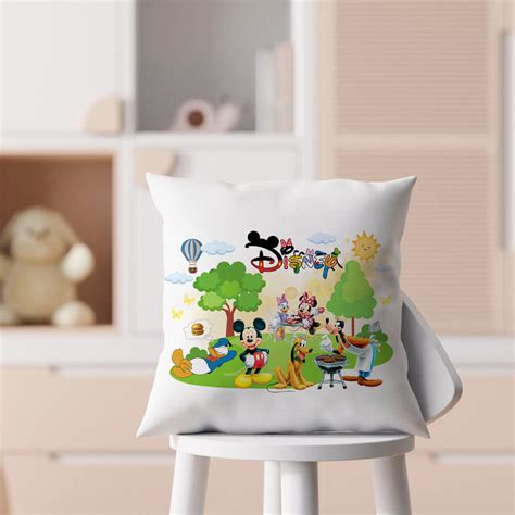Jastuk Družina Disney Izaberi Poklon