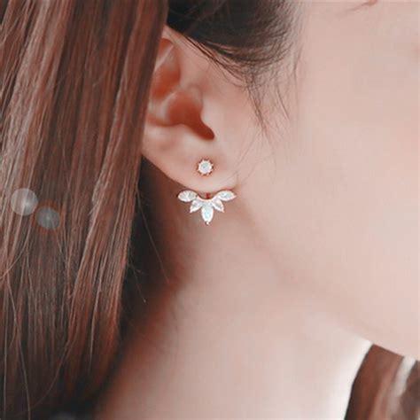 Neue Mode Schmuck Blatt Gestüt Korea Ohrringe Für Frauen 2019 Heißer Verkauf 1 Pair Geometrische