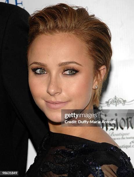 23846 Hayden Panettiere Photos And High Res Pictures Getty Images