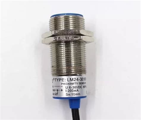 10 Mm Omron Inductive Proximity Sensor 24 V Pnp At Rs 500 In Badlapur