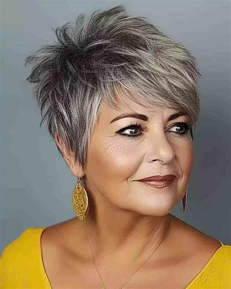 46 Trendiest Pixie Haircuts For Women Over 50
