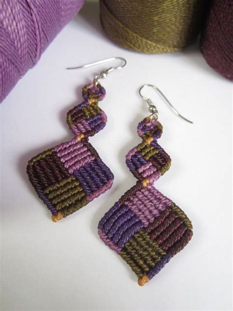 Purple Lavender Macrame Pending Earrings Handmade Creation Etsy Pendientes De Macrame