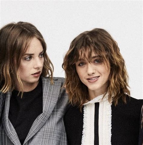Stranger Things Cast — Ronance — Maya Hawke And Natalia Dyer Ronance